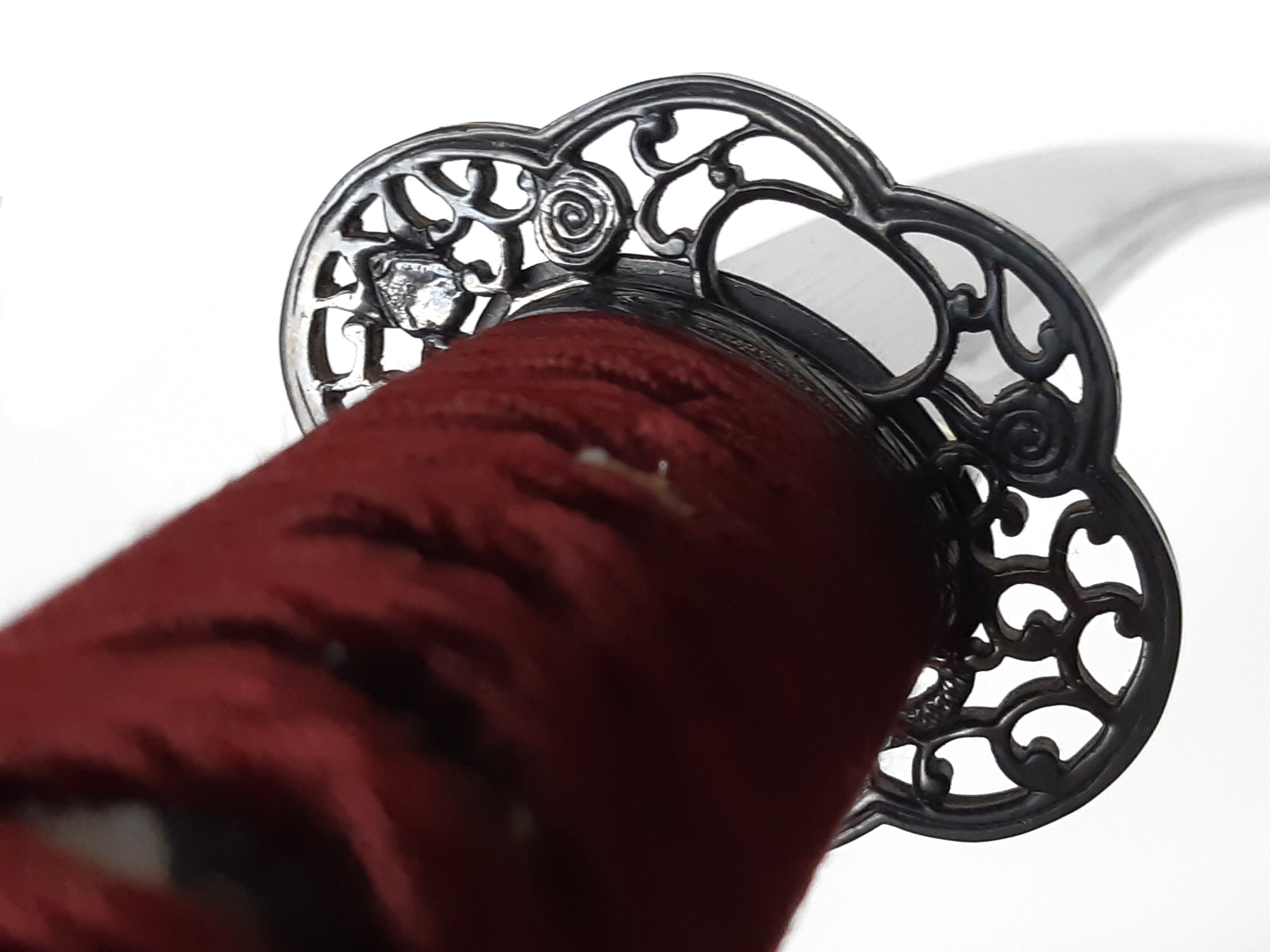 Jingum with a Royal Sword Dragon Handguard | MartialArtSwords.com