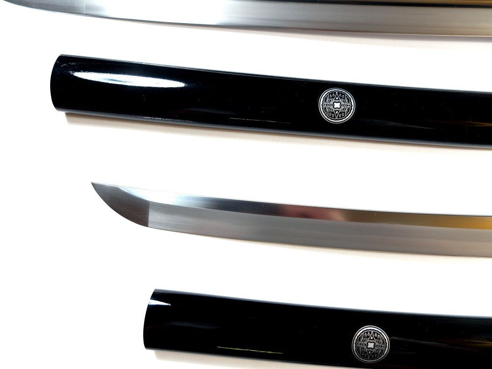 Custom mon heirloom katana set | MartialArtSwords.com